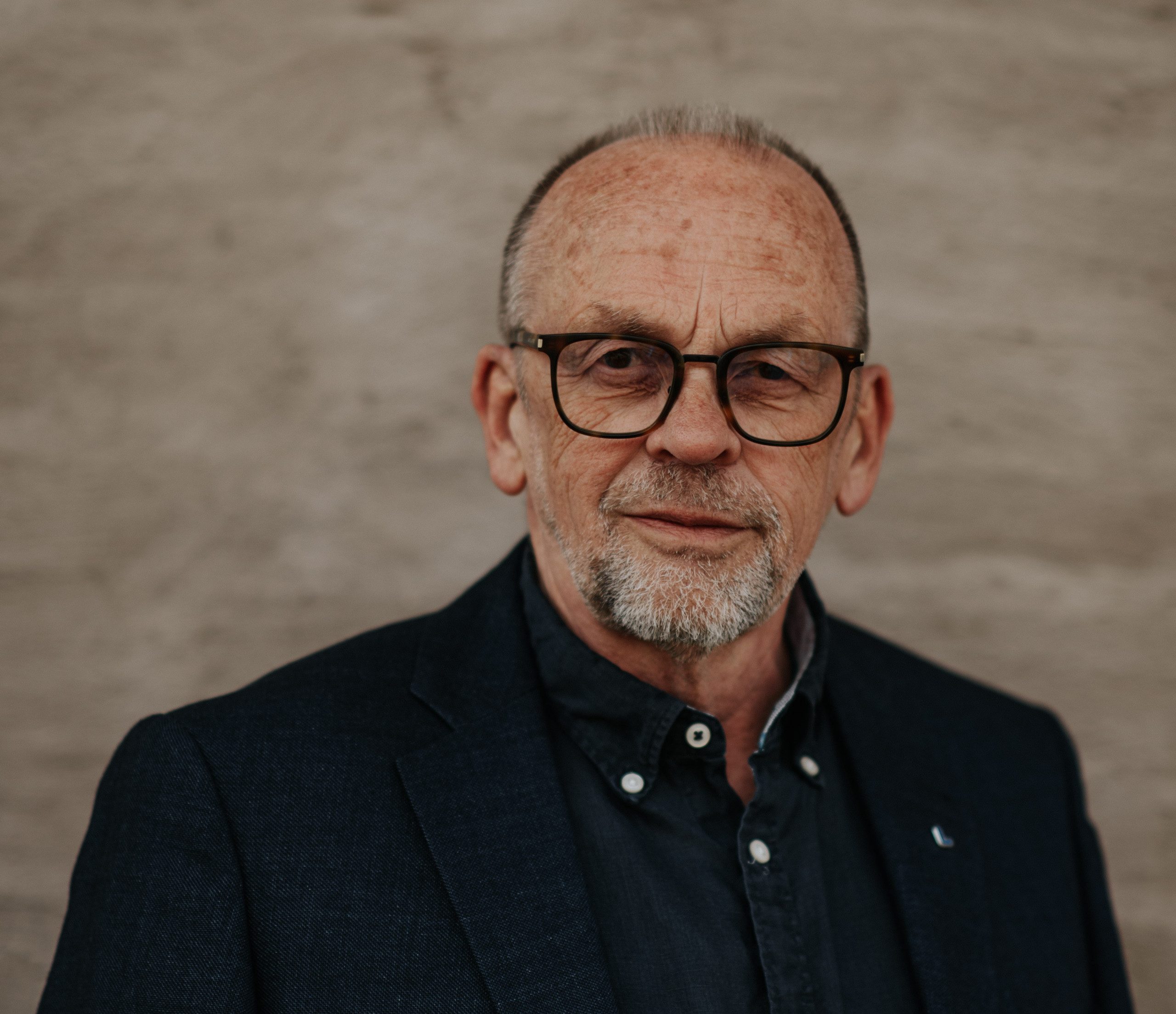 Lars Holmberg's Instagram, Twitter & Facebook on IDCrawl